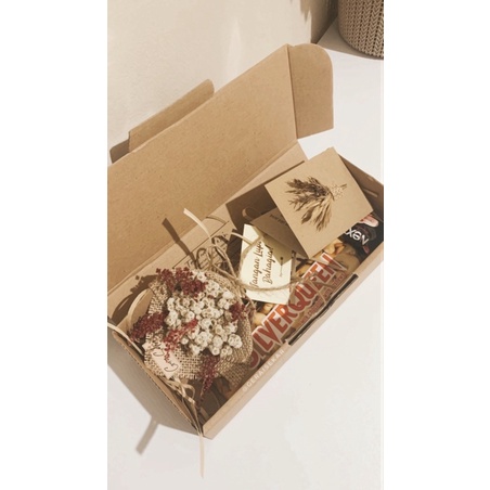 Jual Gift Box Valentine Dried Flower Rustik/Estetik by Gerai Sekar ...