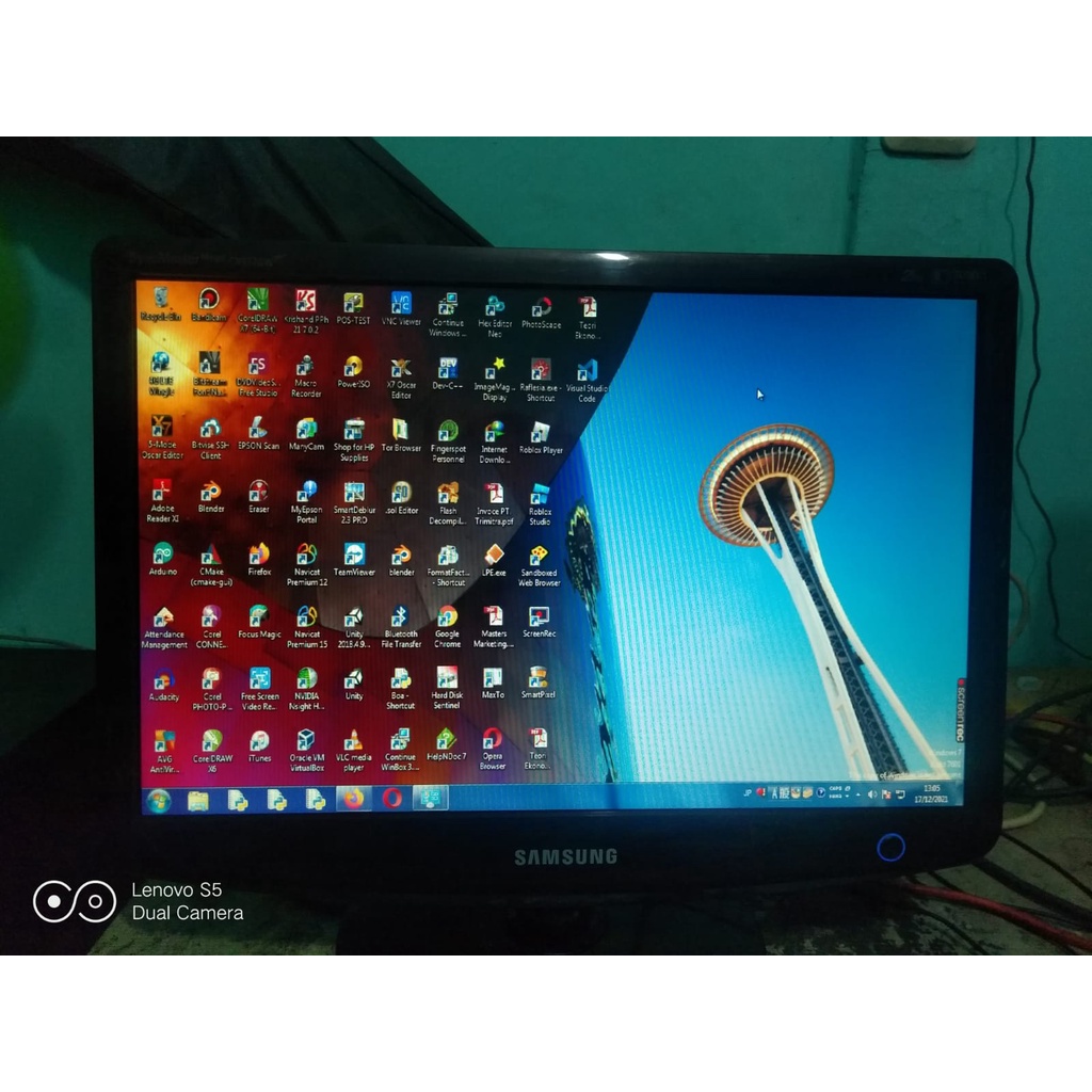 Jual LCD Monitor 19 Inchi Samsung SyncMaster Magic CX932GW | Shopee ...