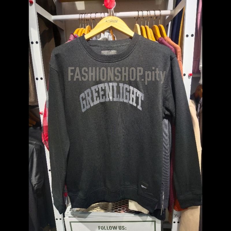 Jual [100% ORIGINAL] SWEETER GREENLIGHT PRIA NEW ARRIIVAL 2WARNA PUTIH ...