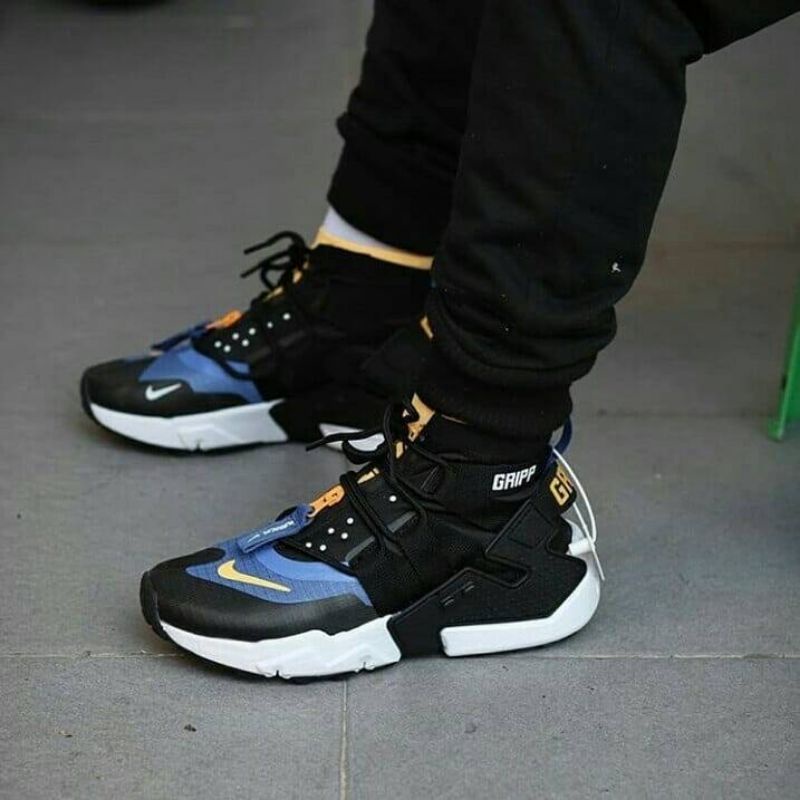 Jual NIKE HUARACHE GRIP FOR MEN SIZE 40-44 PREMIUM QUALITY | Shopee ...