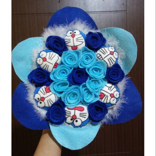Jual Bucket Bunga Doraemon size L kado hadiah ultah wisuda wedding ...