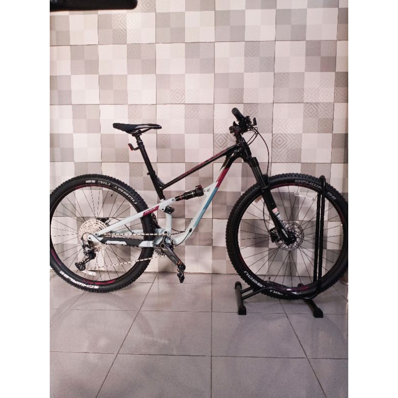 Jual Mtb Polygon Siskiu D7 | Shopee Indonesia