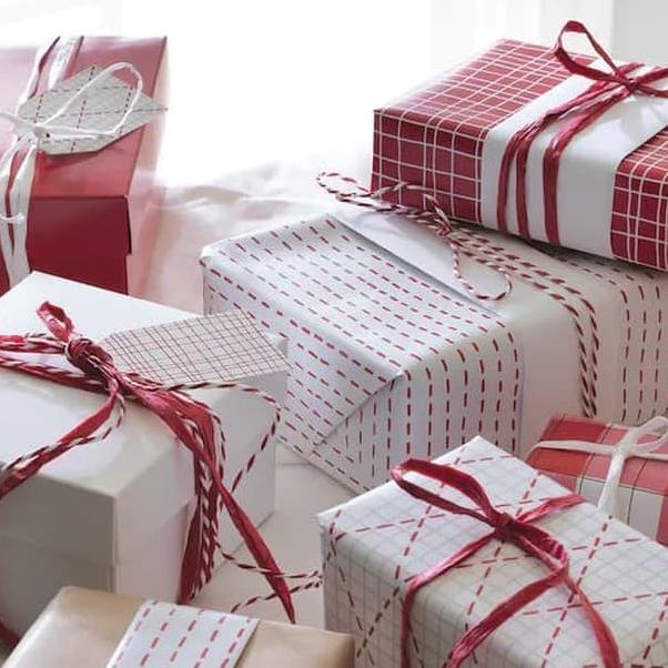 Jual HC Kertas Kado - Rol warna merah putih berpola kotak kotak 3 meter ...