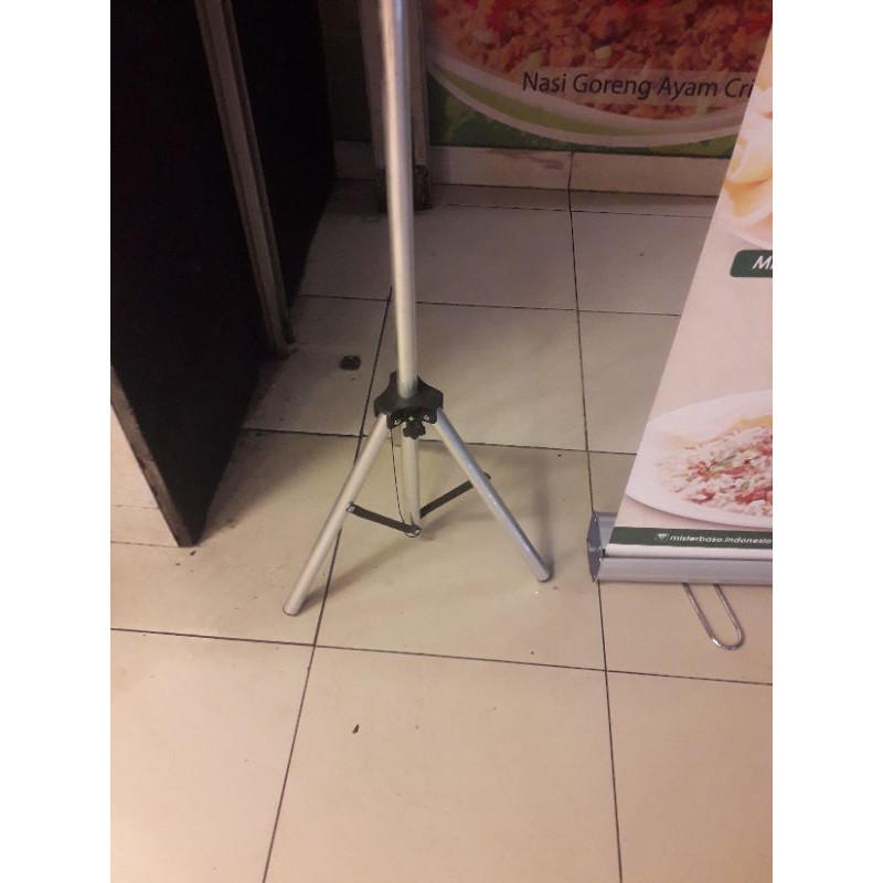 Jual Stand 2 sisi, alat display poster. Tripod besi | Shopee Indonesia