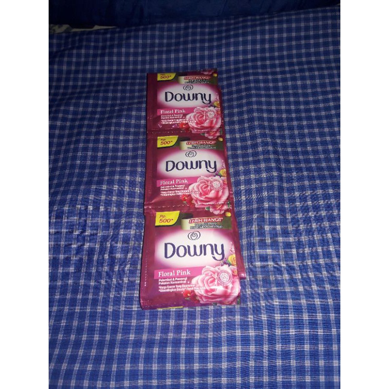 Jual Downy plus collection sport pelembut & pewangi sachet 1 renceng ...