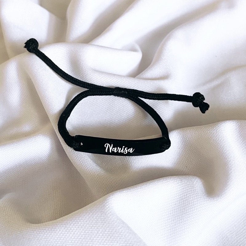 Jual Gelang couple custom nama Akrilik Laser Simple Hitam Elegant ...