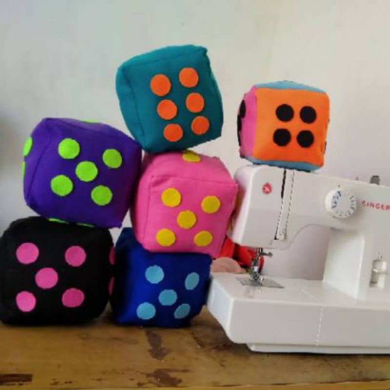 Jual dadu flanel dadu ulartangga jumbo 15x15cm boneka dadu | Shopee ...