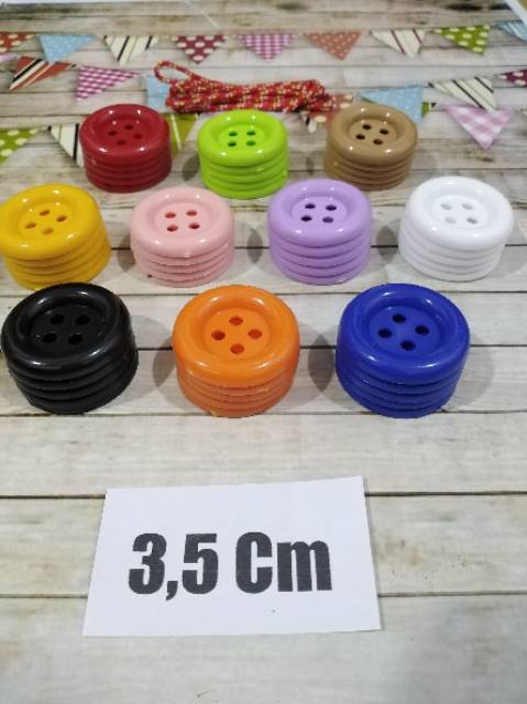 Jual Mainan MONTESSORI Meronce Kancing Besar 3,5 cm / Kancing Jumbo ...
