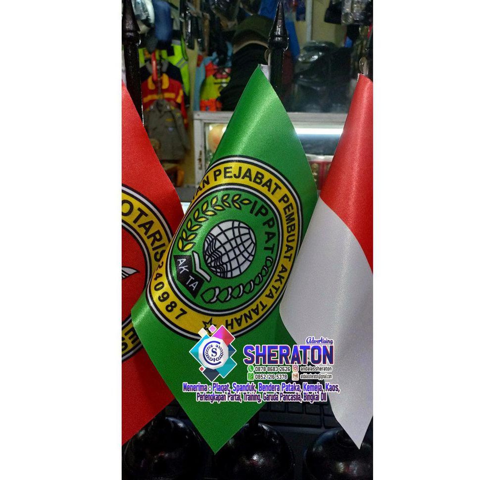Jual BARANG BARU Paling Populer Satu Set Tiang Kayu Dan Bendera Notaris ...
