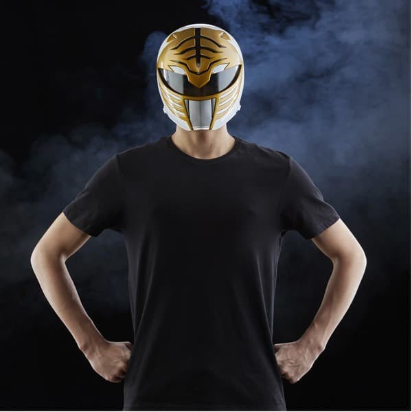 Jual PRIAKOSTUM- POWER RANGER LIGHTING COLLECTION WHITE RANGER HELMET ...