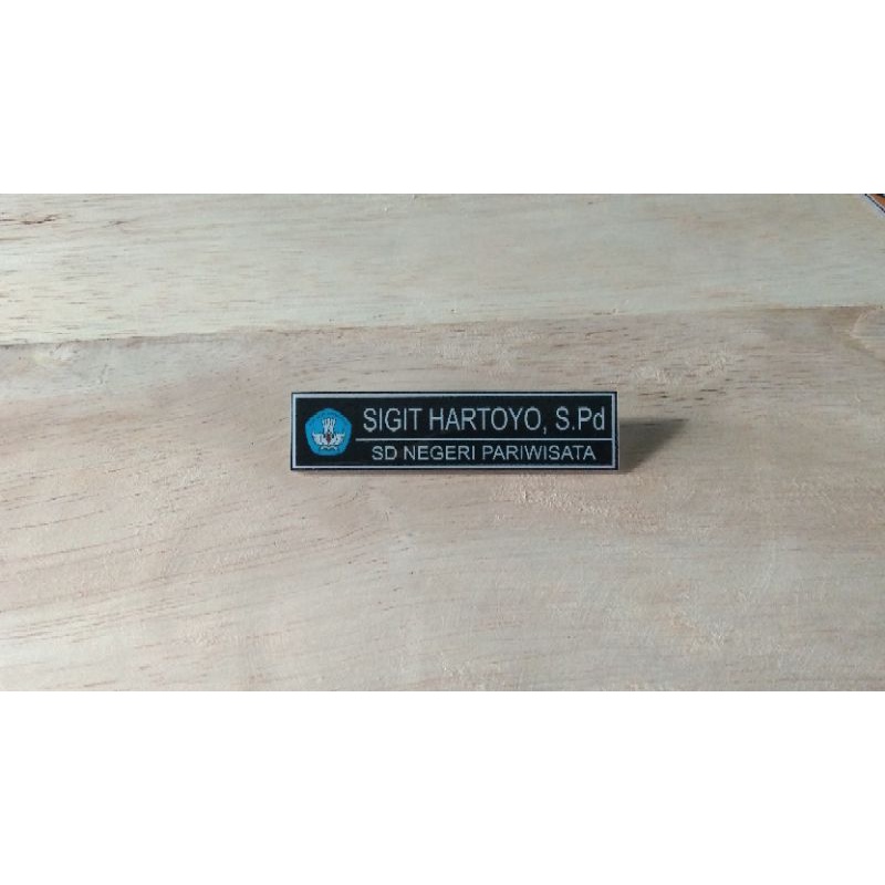 Jual Name Tag / Nama Dada / Pin Nama | Shopee Indonesia