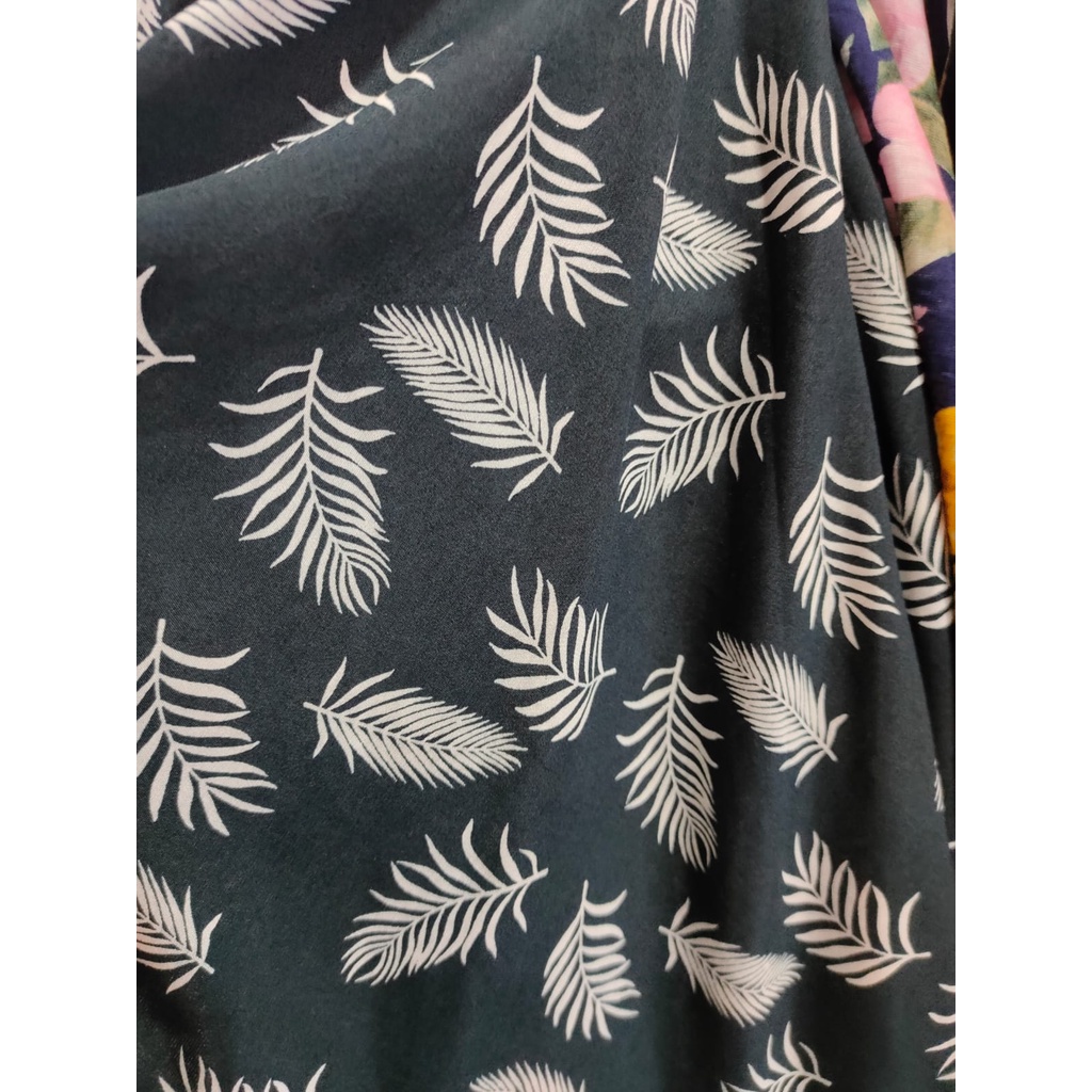 Jual kain silky motif bulu ayam/bahan silky meteran/bahan silky import ...