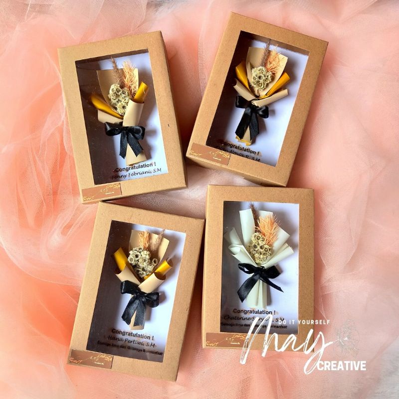 Jual Buket Box Bunga Dried Flower Kode Emmia / Hadiah Ulang Tahun ...