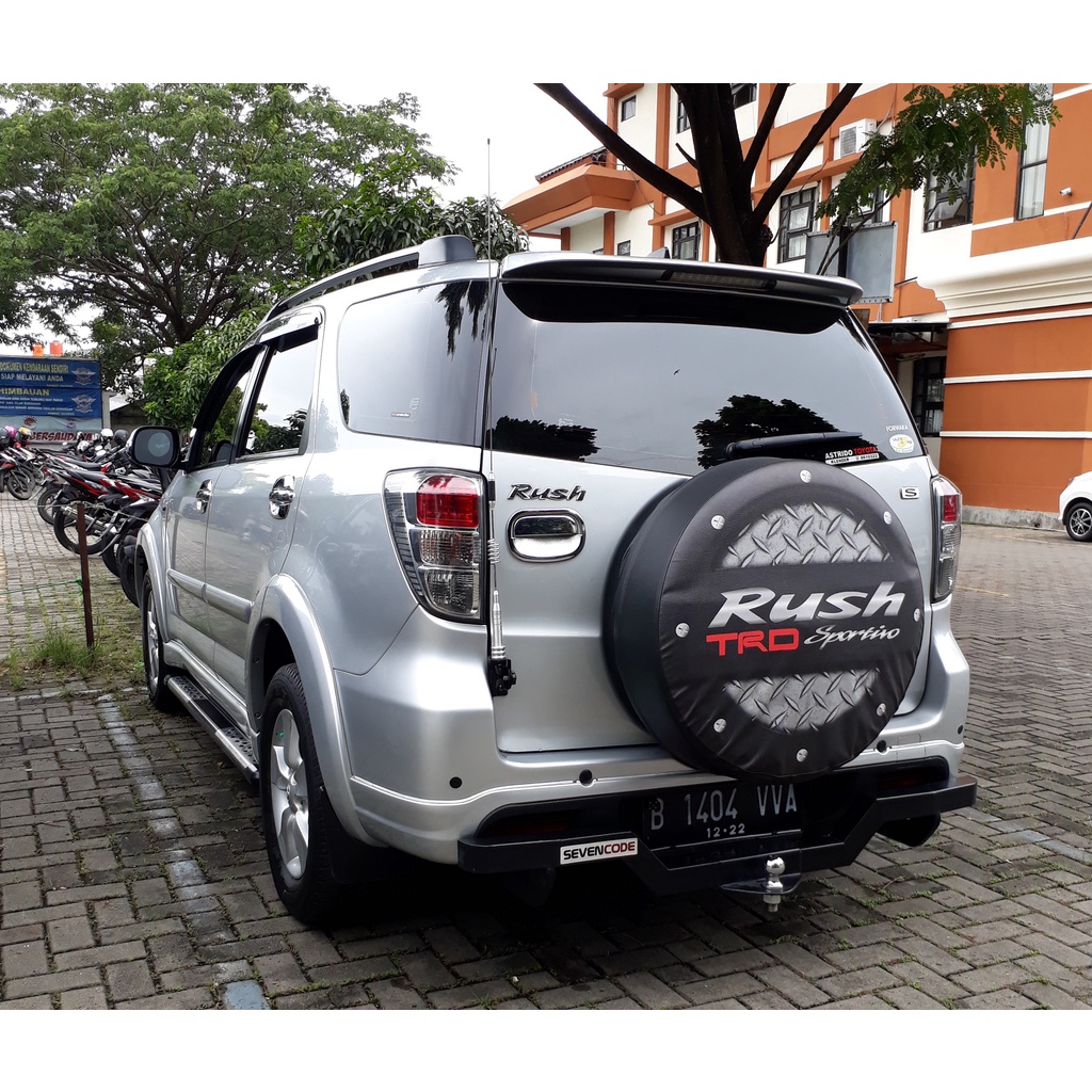 Jual Cover Ban Sarung Ban Serep Mobil Rush Terios Bahan Kulit Sintetis ...