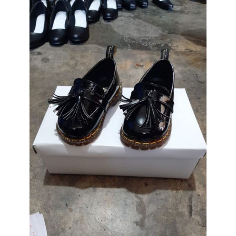 Jual Sepatu docmart adrian untuk anak dan dewasa | Shopee Indonesia