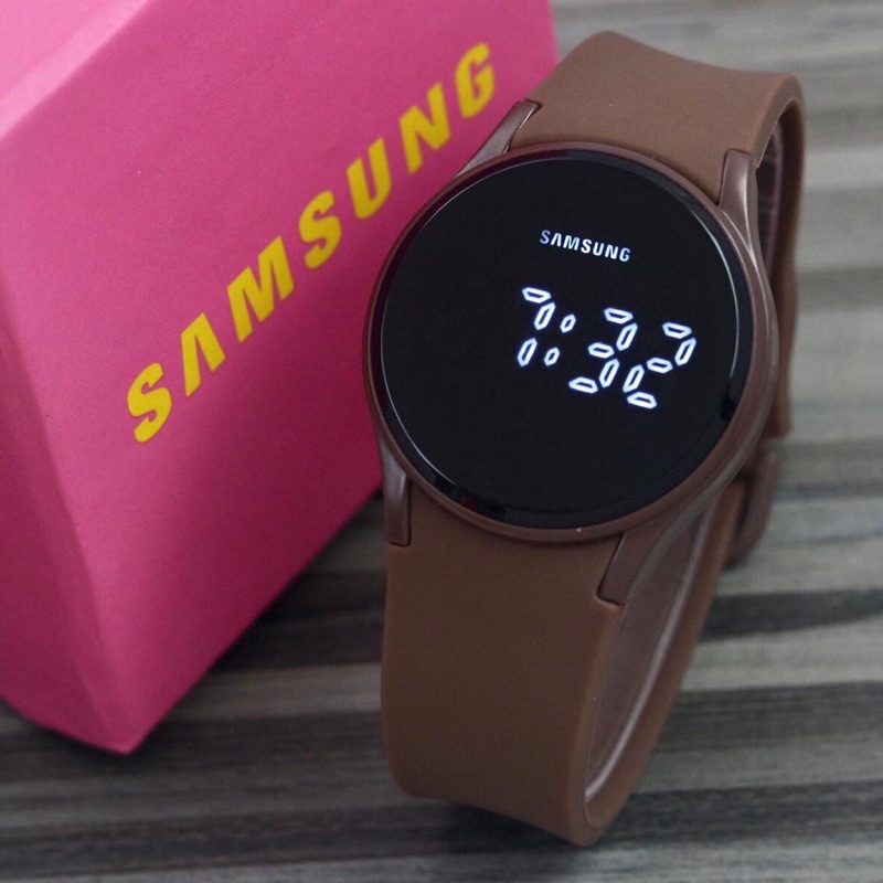 Jual Jam Tangan Wanita Digital Touchscreen Tali Karet Rubber Include ...