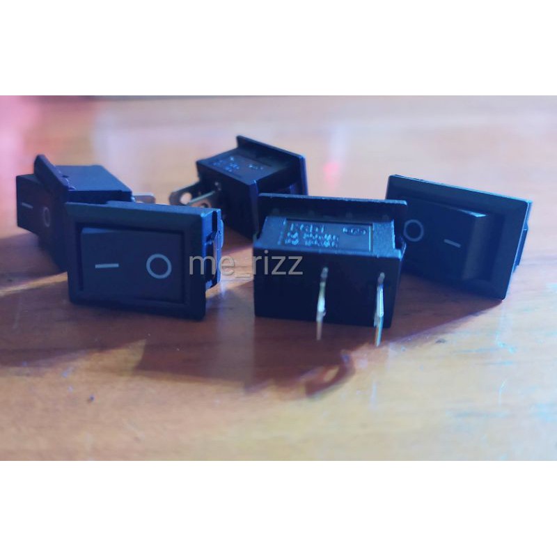 Jual saklar rocker switch ON - OFF hitam 2 pin | Shopee Indonesia