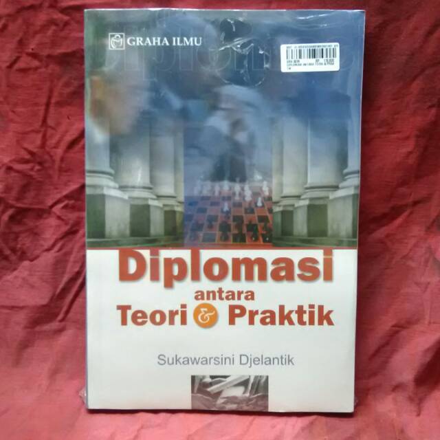 Jual Diplomasi antara teori dan praktik | Shopee Indonesia