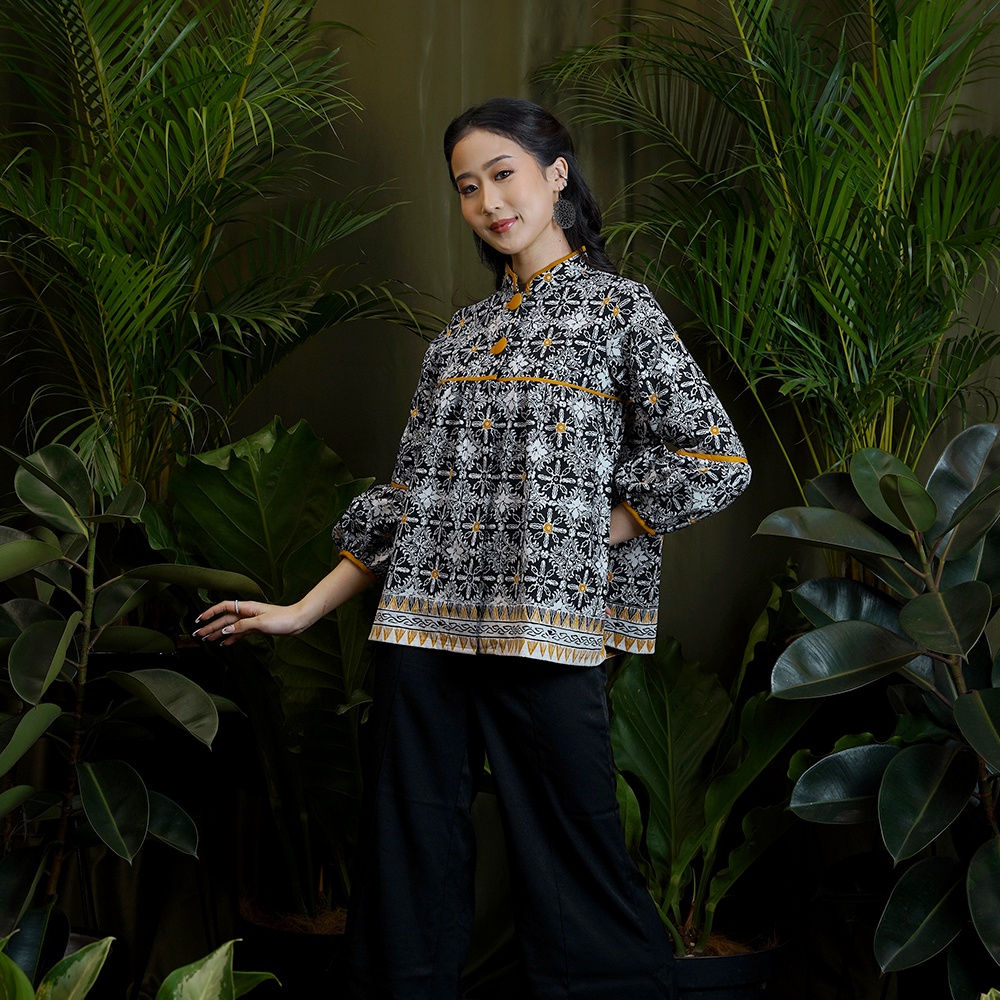Jual NONA RARA - Kiyomi Gendis T1724, Baju Batik Kasual Modern | Shopee ...