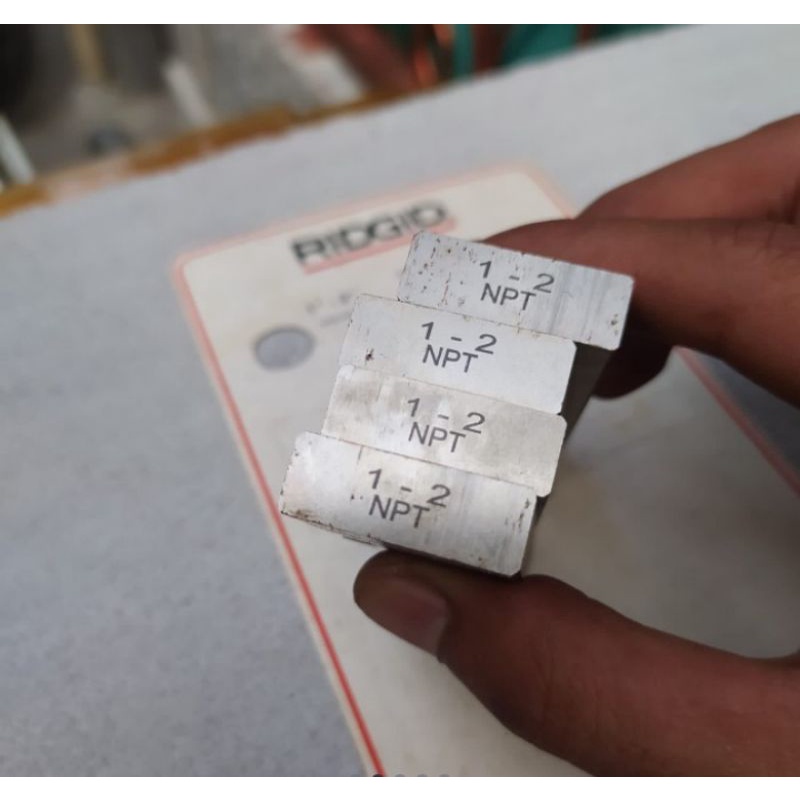 Jual Mata Senai One Set Universal RIDGID 1-2 inch BSPT Drat pipa set ...