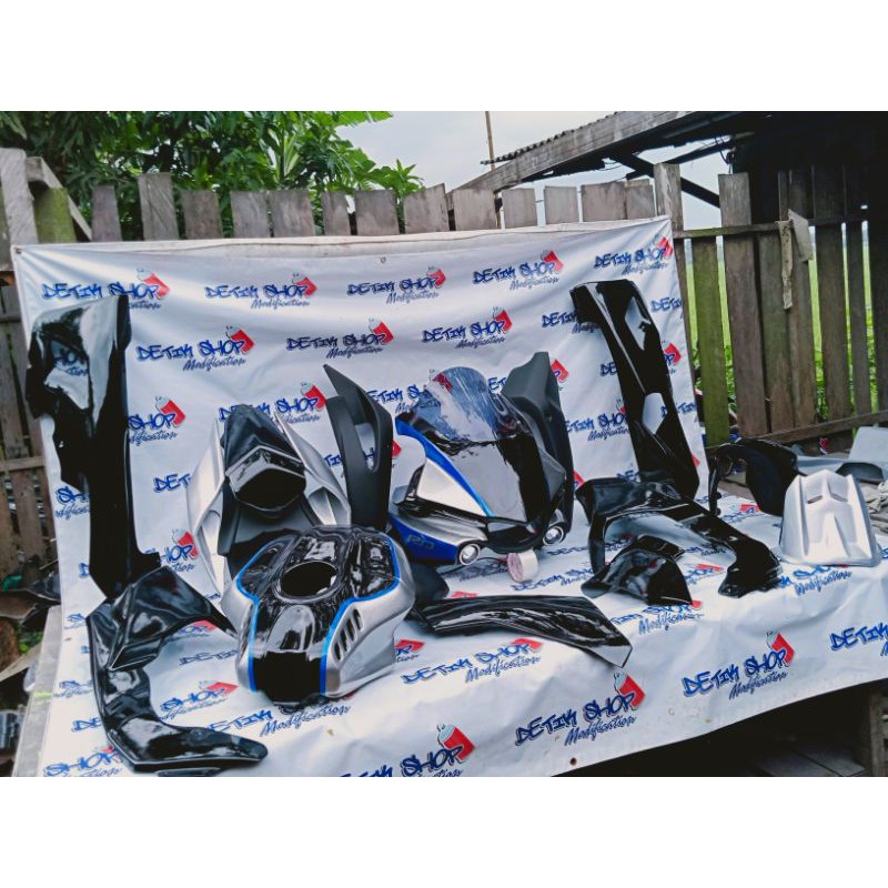 Jual FULLSET BODY YAMAHA R15V2 BODY R1M COVER TANGKI R1M FAIRING R1M ...
