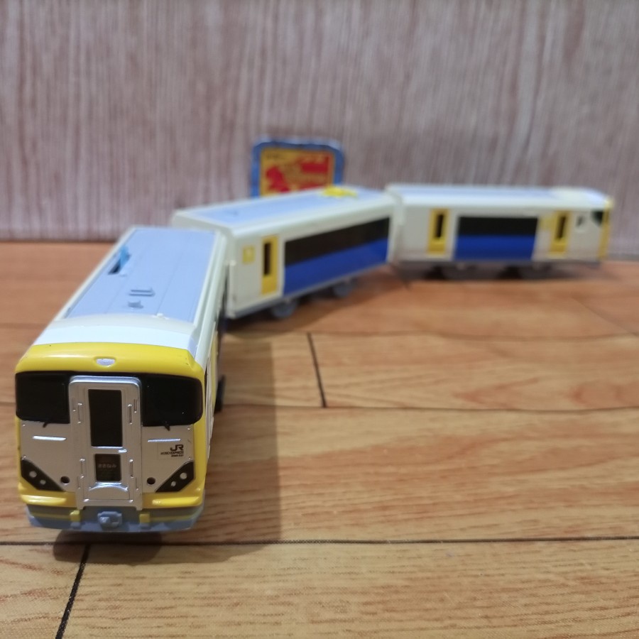 Jual Takara Tomy Plarail - S-54 Series E257 Boso Limited Express Sazanami | Shopee Indonesia