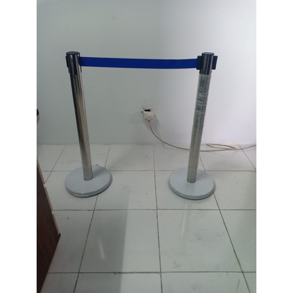 Jual Tiang antrian pembatas beludru warna gold tinggi 95 cm | Shopee ...