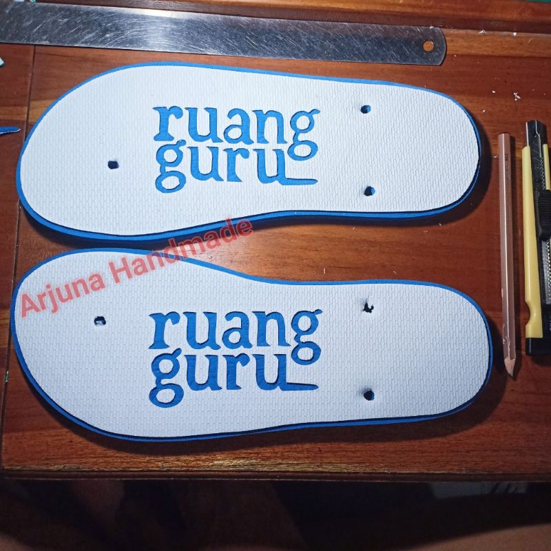 Jual Sendal jepit ukir kata kata bisa custom | Shopee Indonesia