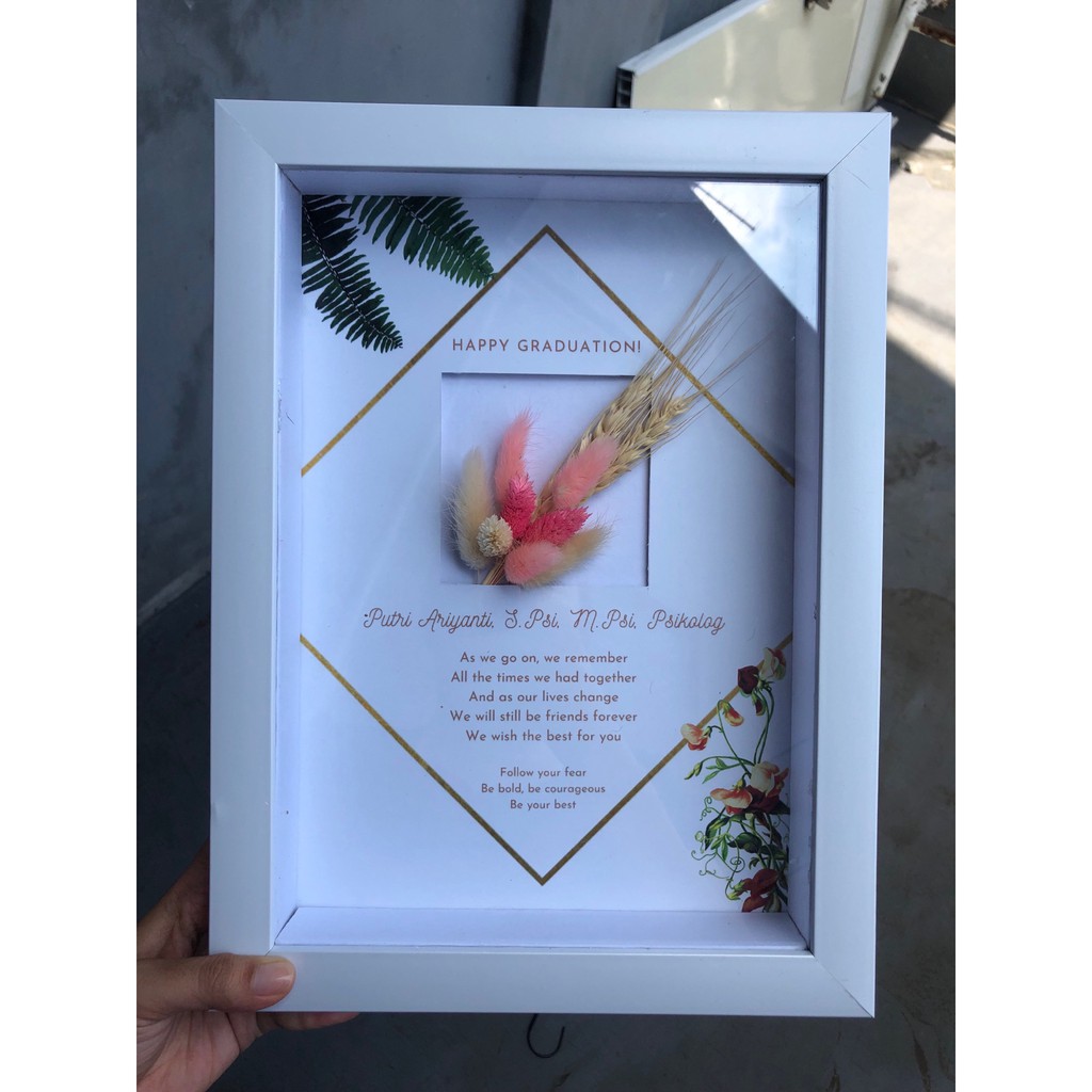 Jual Kado Wisuda / Kado Ulang Tahun / Kado Anniversary Bunga Kering (Dry Flower Frame) | Shopee ...