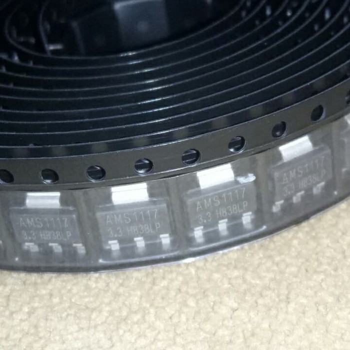 Jual AMS1117 5V 1A SMD Voltage Regulator 5 Volt | Shopee Indonesia