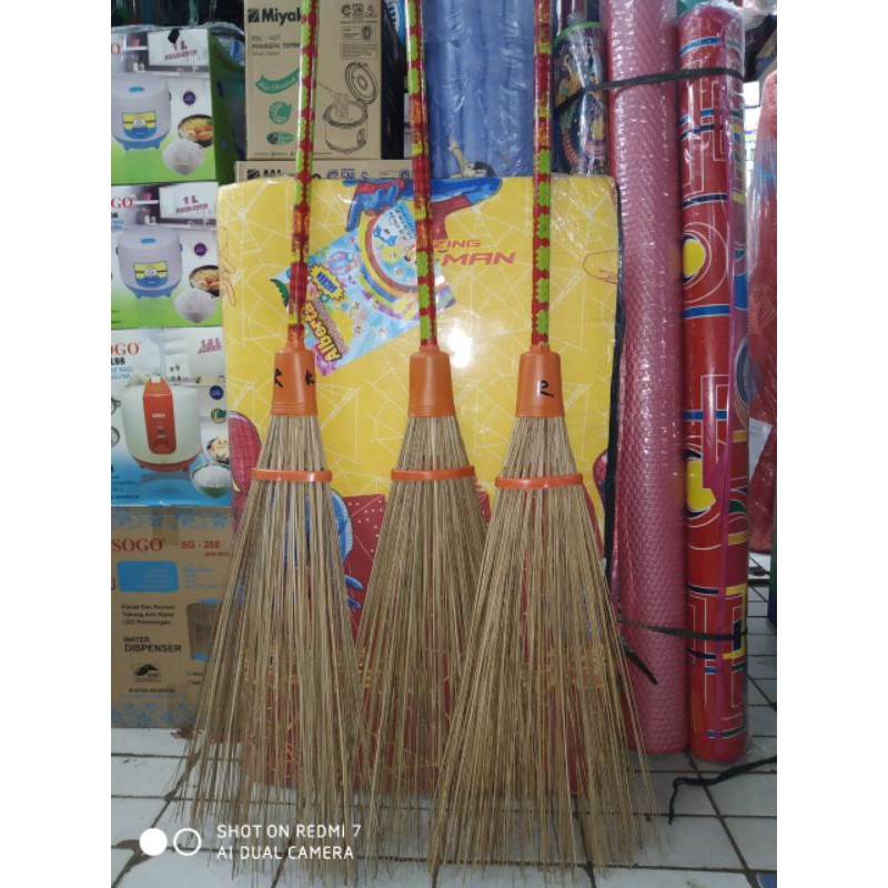 Jual Sapu Lidi Gagang / Sapu Lidi Taman Besar / Jumbo | Shopee Indonesia