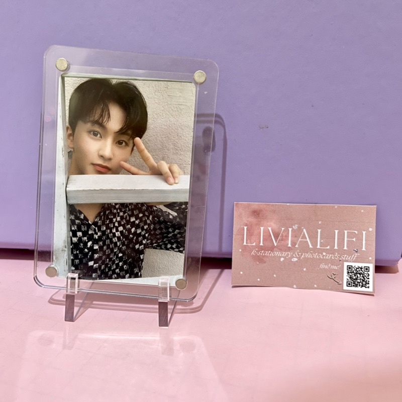 Jual Pc photocard kpop holder stand akrilik stand | Shopee Indonesia