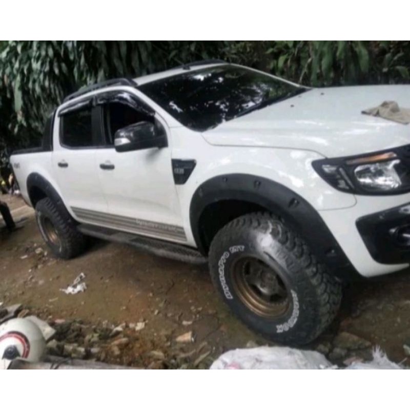 Jual Over fender new ford ranger T6 double cabin model baut variasi ...