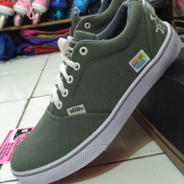 Jual Vans | Shopee Indonesia
