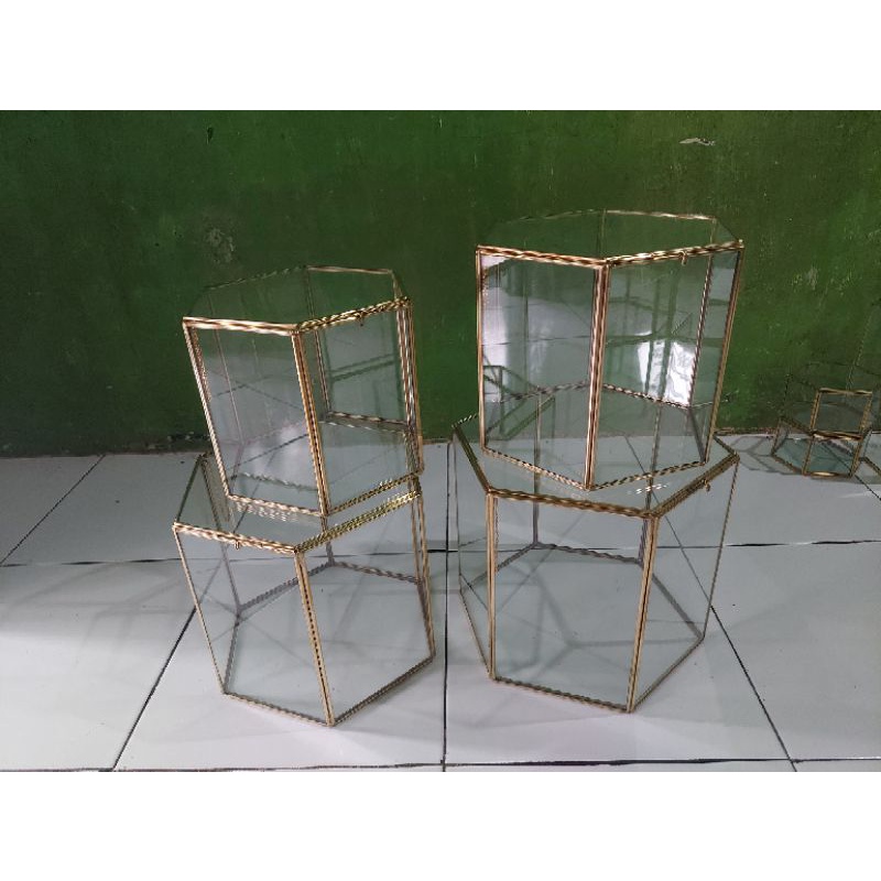 Jual AKRILIK / free packing kayu / box hantaran segi enam / box ...