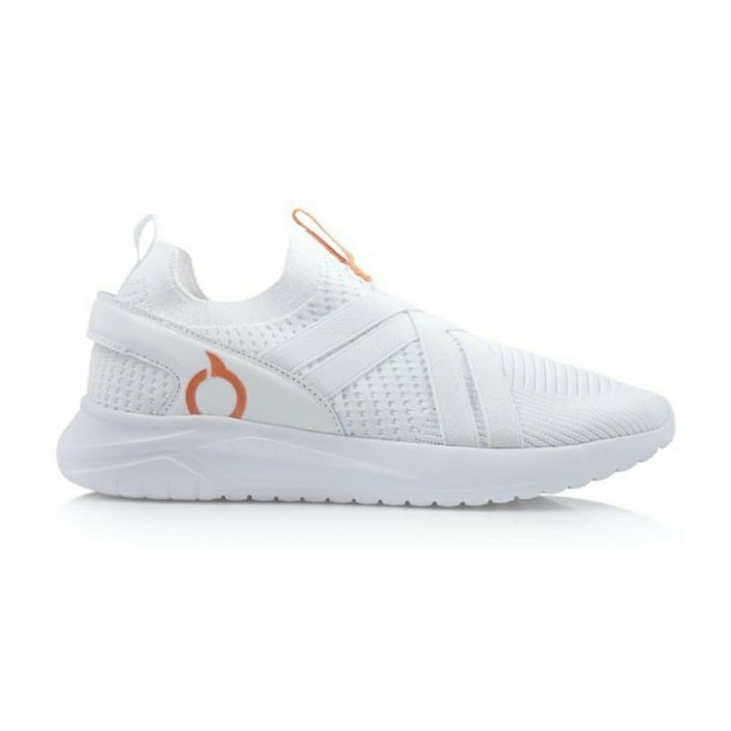 Jual Sepatu Ortuseight Swift Running - Hitam, Putih (FREE KAOS KAKI ...
