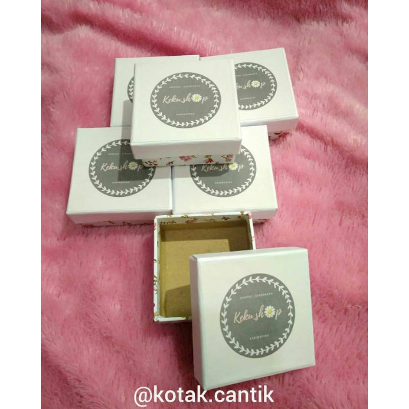 Jual kotak 10x10x3 cm tanpa lapisan dalam/gift box | Shopee Indonesia