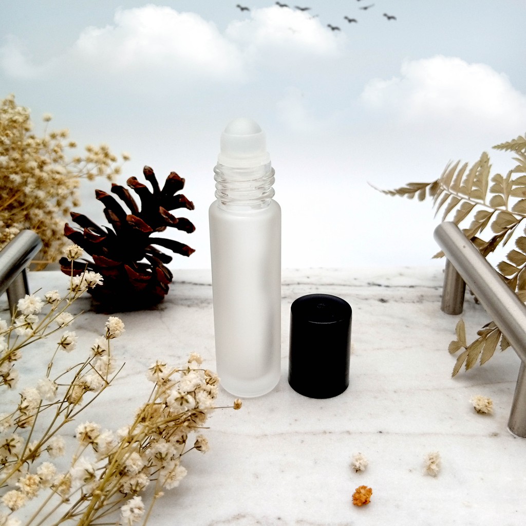 Jual BOTOL ROLL ON 8ml / 10ml TUTUP HITAM - MINYAK ANGIN / MINYAK OLES ...