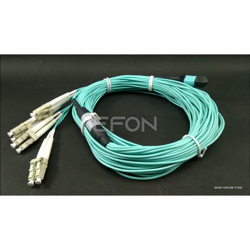 Jual MPO to LC 8 core Duplex OM3 MTP B usconnector Female 3 meter ...