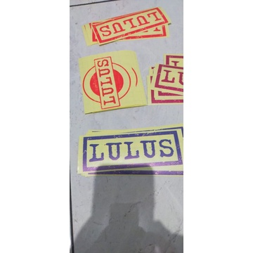 Jual Stiker Label Lulus Wisuda Stiker Transparan Lunas Untuk Wisuda ...