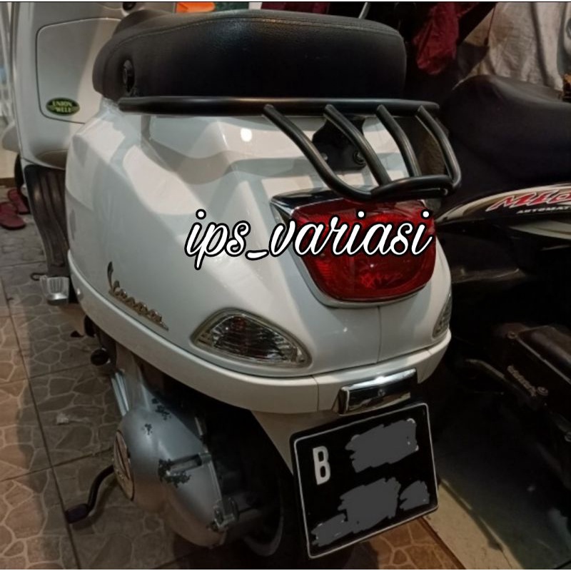 Jual Rear Rack Hitam Modern Vespa Lx/aksesoris Vespa Lx dan S iget ...