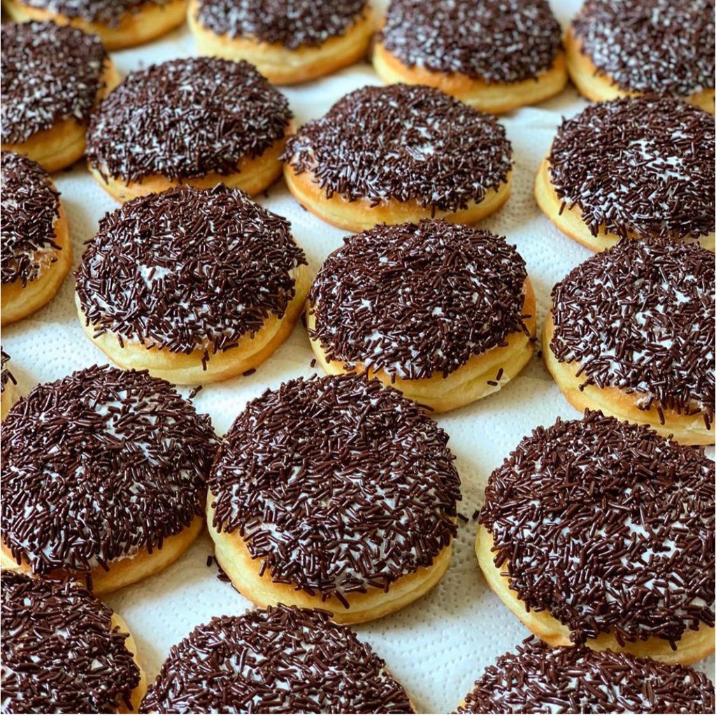 Jual DONAT ROTI TANIA - BEST SELLER ( Keju , Meses , Coklat Ulir ...