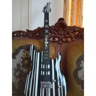 Jual Gitar Bekas Terlengkap & Harga Terbaru Agustus 2024 | Shopee Indonesia