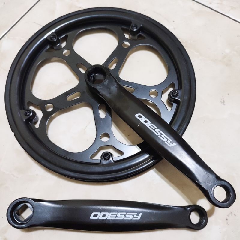 Jual CRANK SEPEDA ODESSEY HITAM 52T SINGLE SPEED | Shopee Indonesia