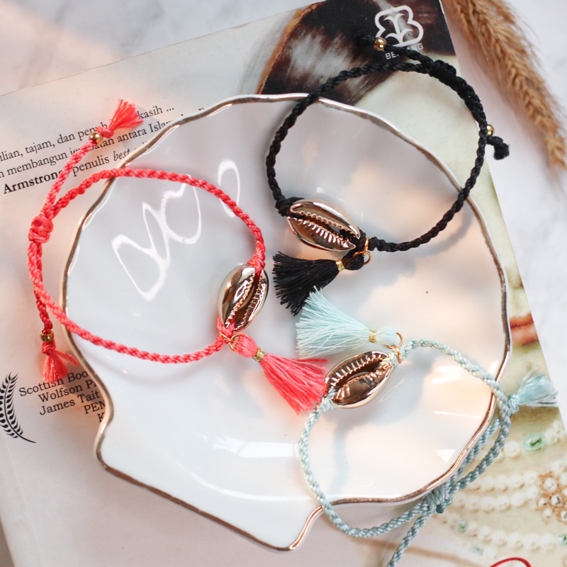 Jual Kabugu Gelang Kerang / Gelang Tali Rajut | Shopee Indonesia