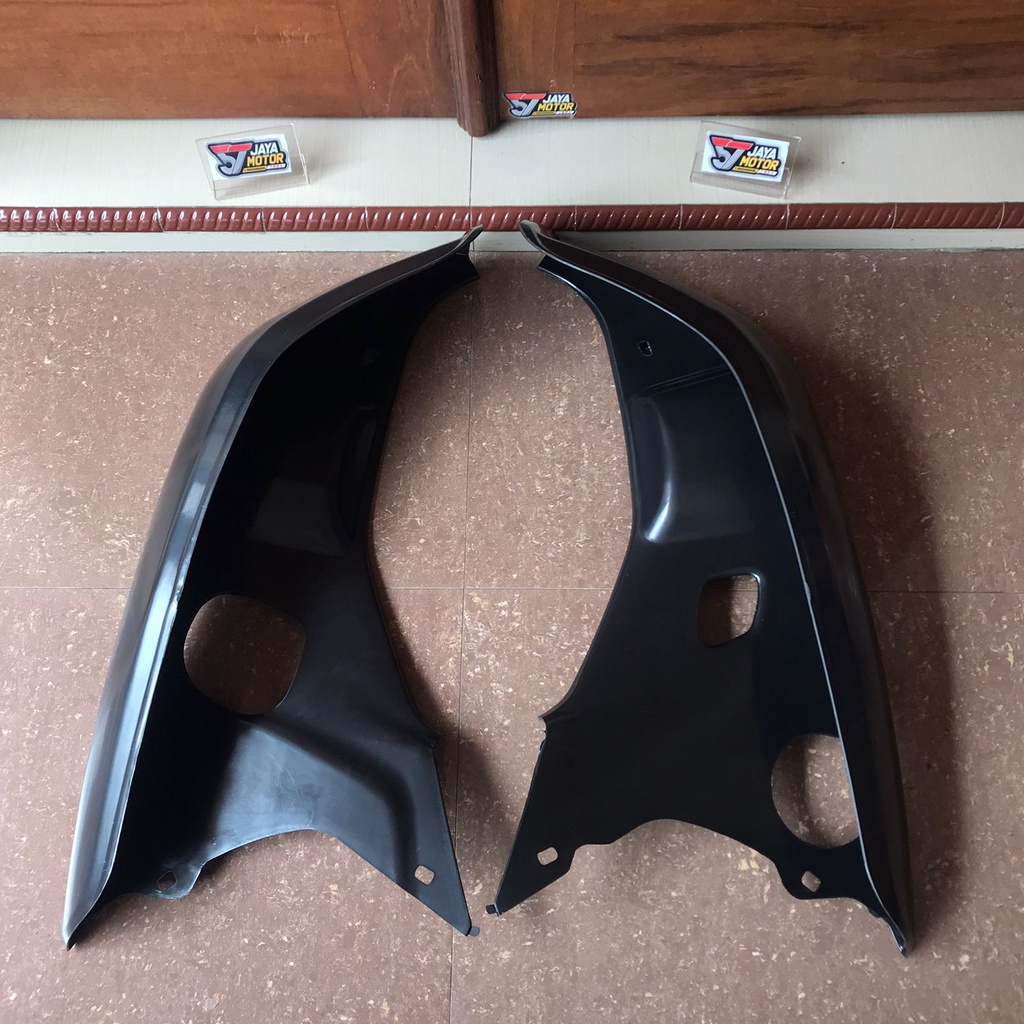 Jual Sayap tebeng Honda astrea Grand legenda Narita warna Hitam ...