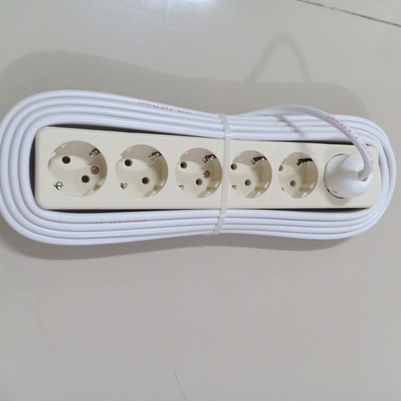 Jual Stop Kontak Uticon 6 lubang + kabel 1,2,3,5,10 meter | Shopee Indonesia