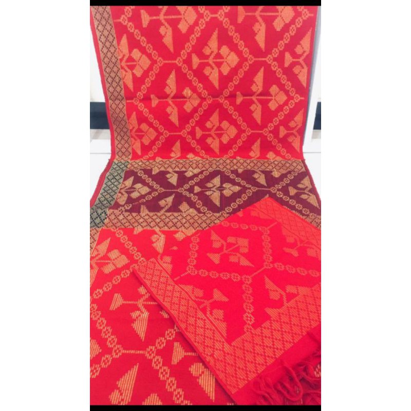 Jual kere alang sumbawa warna merah (kain adat sumbawa) | Shopee Indonesia