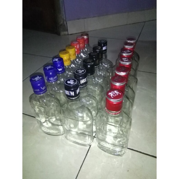 Jual botol cupang / Botol kaca gepeng bekas minuman bersih siap pakai ...