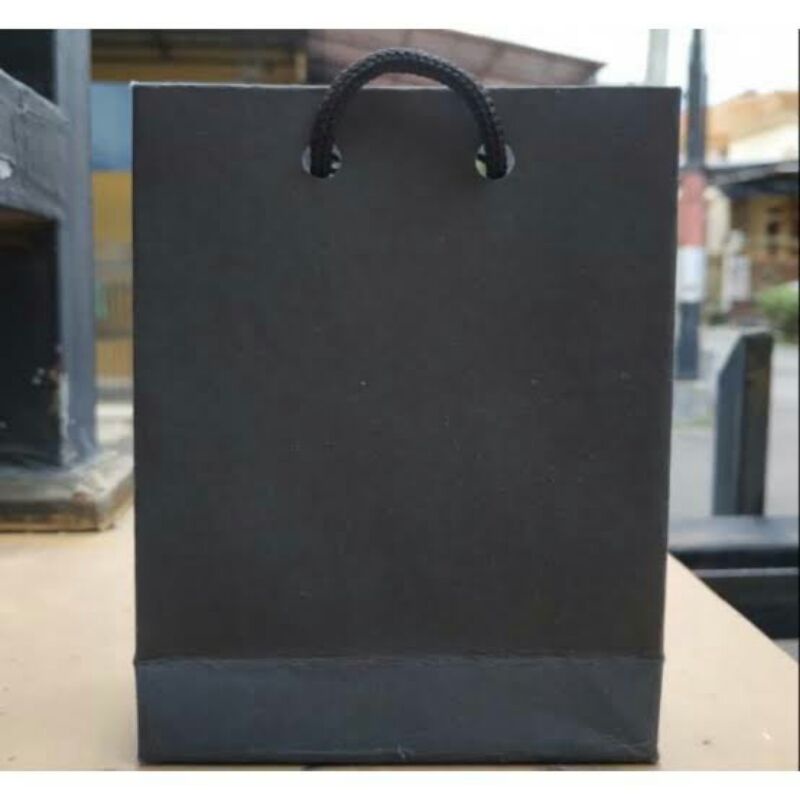 Jual PAPER BAG HITAM POLOS | Shopee Indonesia